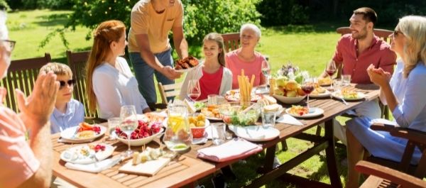 What to Wear To A BBQ | The Ultimate Guide – Paco